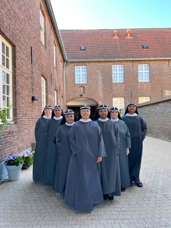 Home - Klooster Magazine